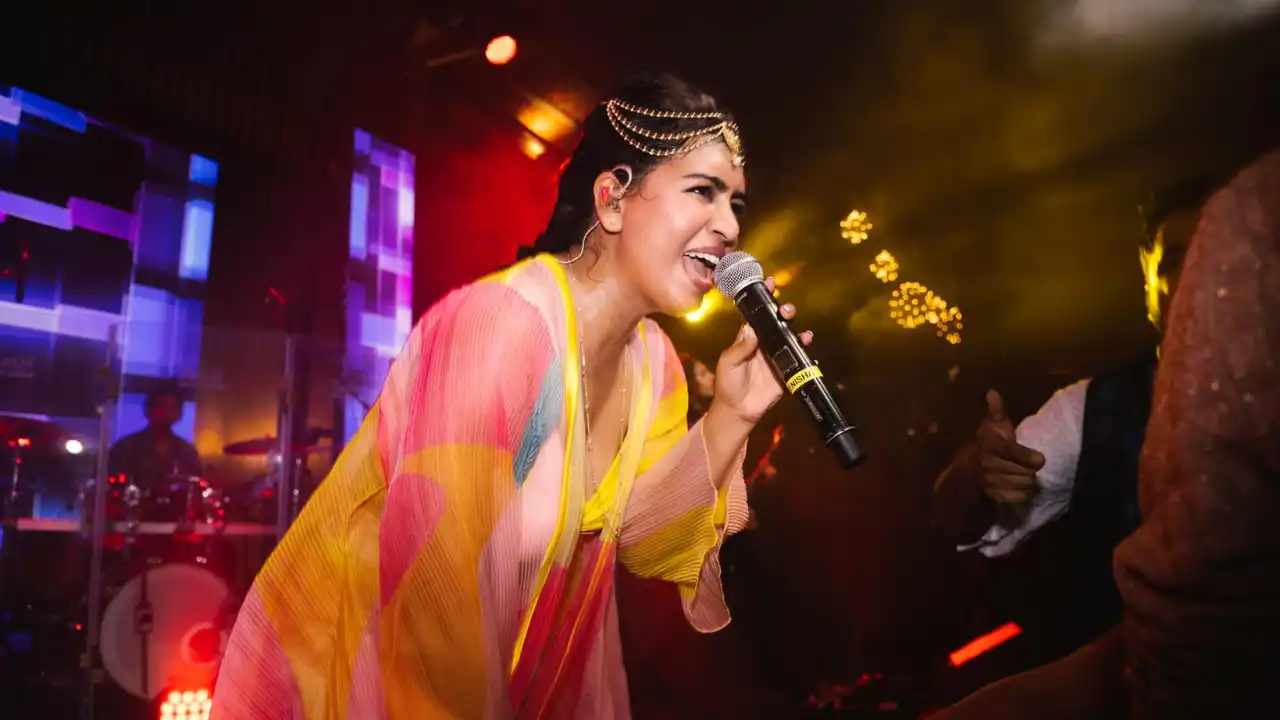 Kenishaa Francis Singer, Biography, Songs, Stage, Age, Net Worth ...